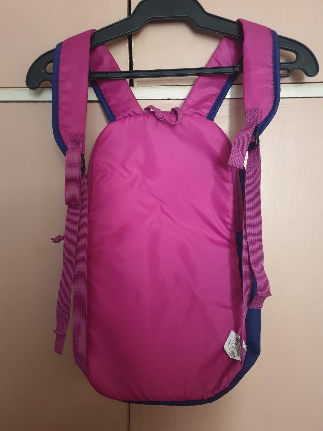 Quencha (Deacthlon) 10L backpack, Women's Fashion, Bags & Wallets ...