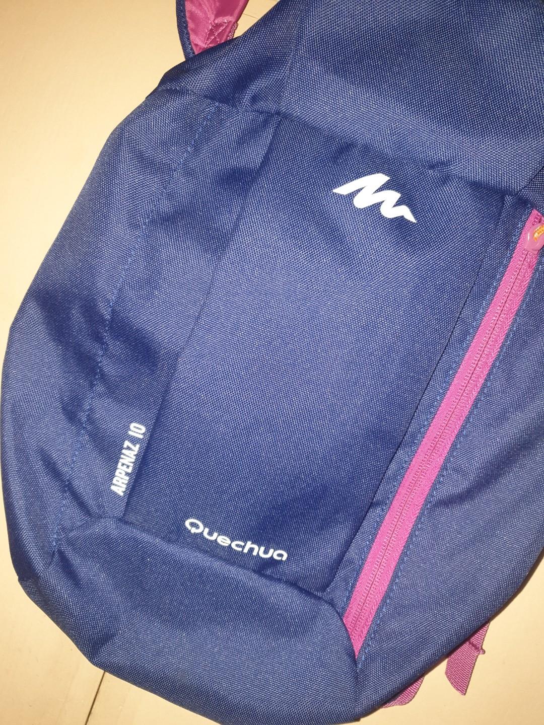 Quencha (Deacthlon) 10L backpack, Women's Fashion, Bags & Wallets ...