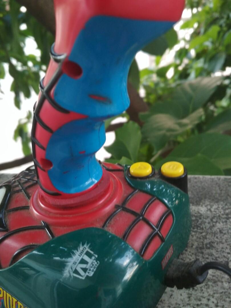 Preloved Official Marvel Spider-Man Plug N Play, Video Gaming, Video ...