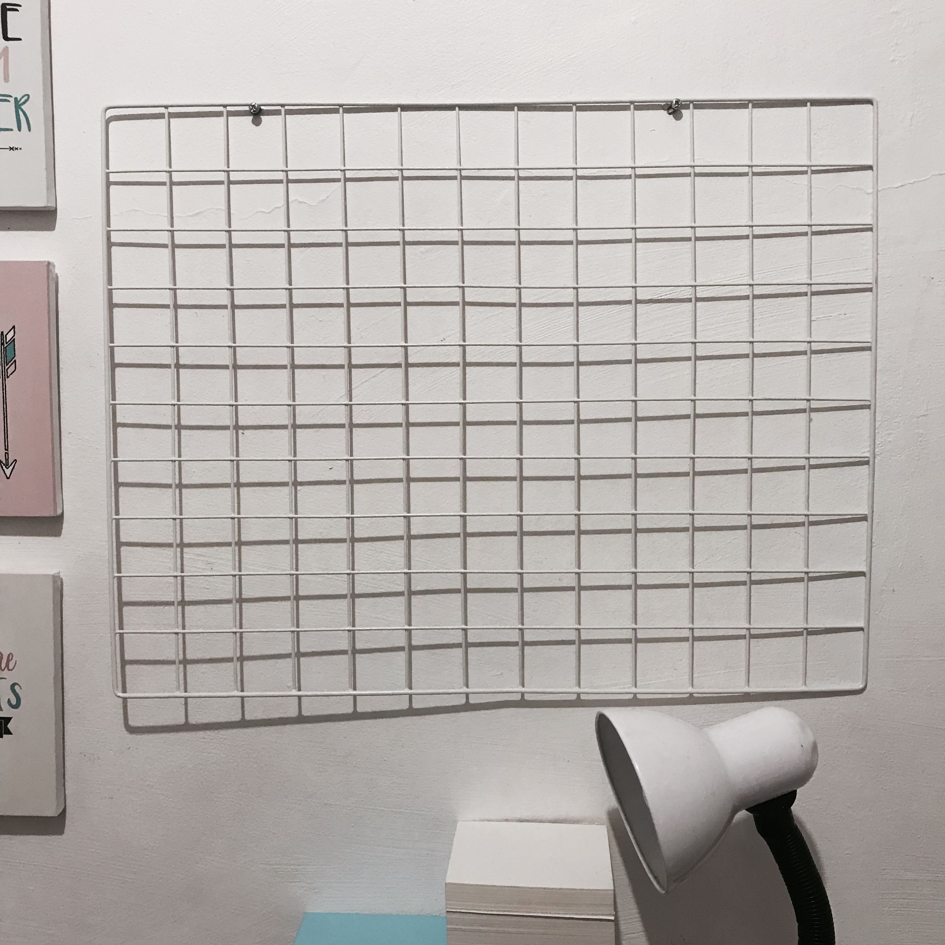 Wire Grid Wall Decor with Freebies, Furniture & Home Living, Home Decor ...