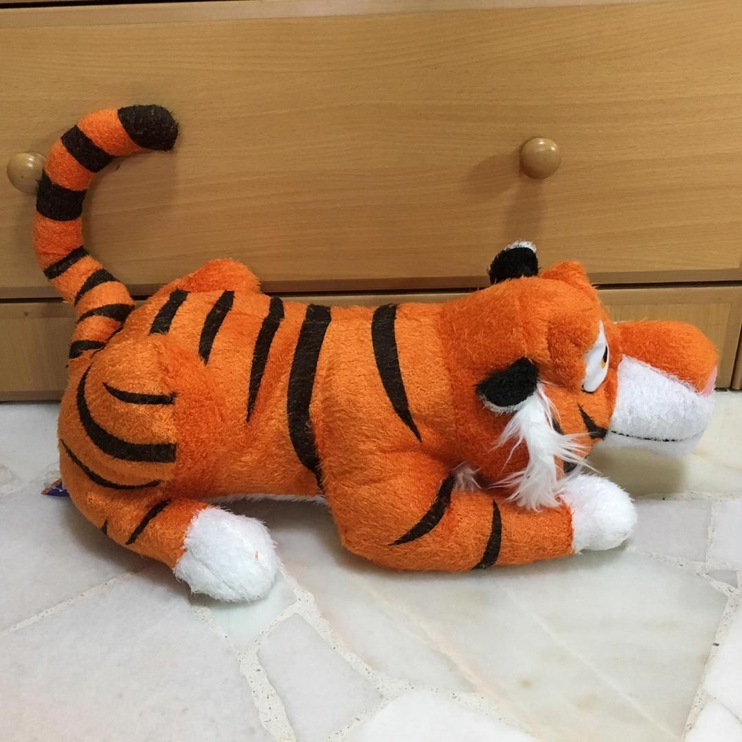Disney Aladdin Jumbo Rajah Tiger Plushie, Hobbies & Toys, Toys & Games ...
