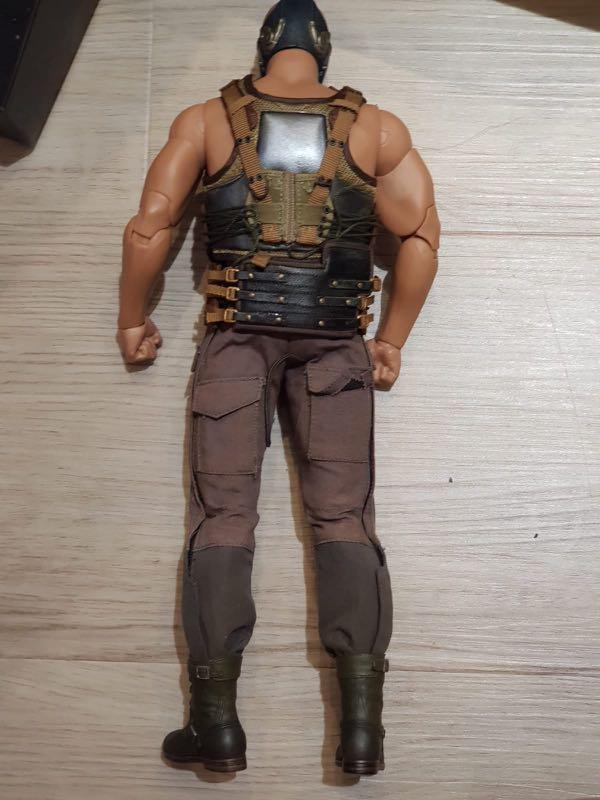 Hottoys Bane & Selina Kyle, Hobbies & Toys, Toys & Games on Carousell