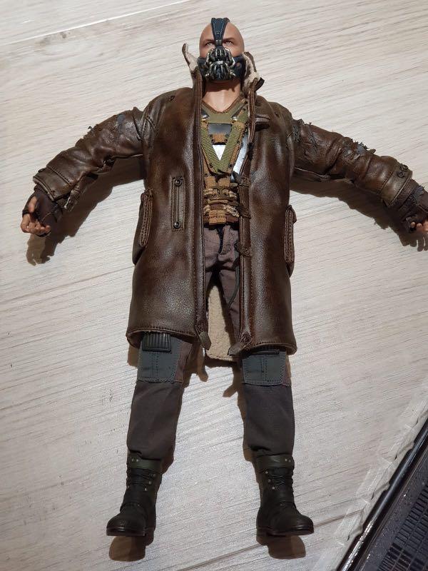 Hottoys Bane & Selina Kyle, Hobbies & Toys, Toys & Games on Carousell