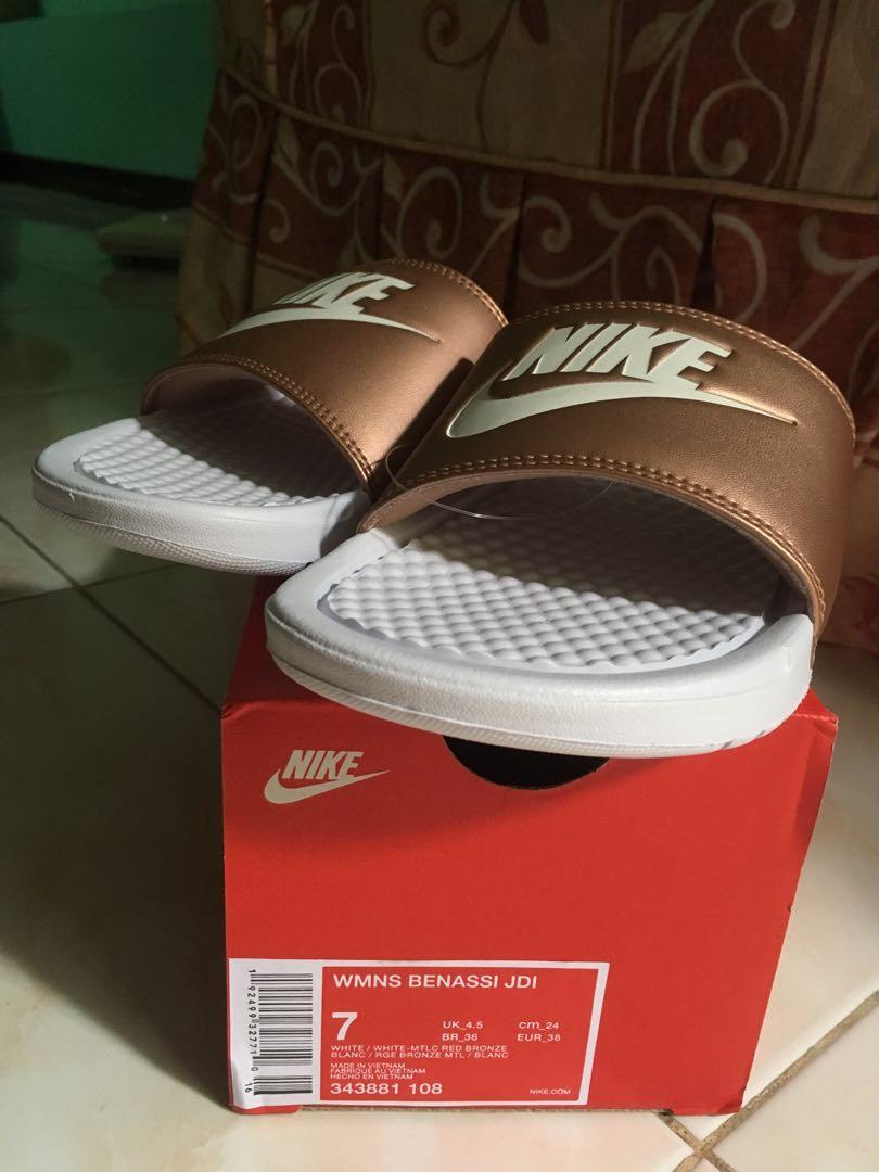 Nike Benassi Jdi Womens On Carousell