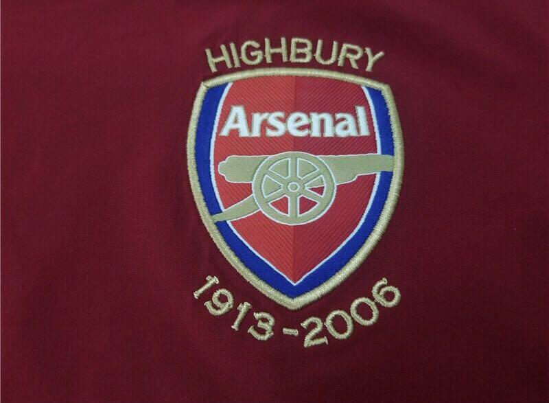 Arsenal Retro Jersey Kit Home 05/06, Men's Fashion, Activewear on Carousell