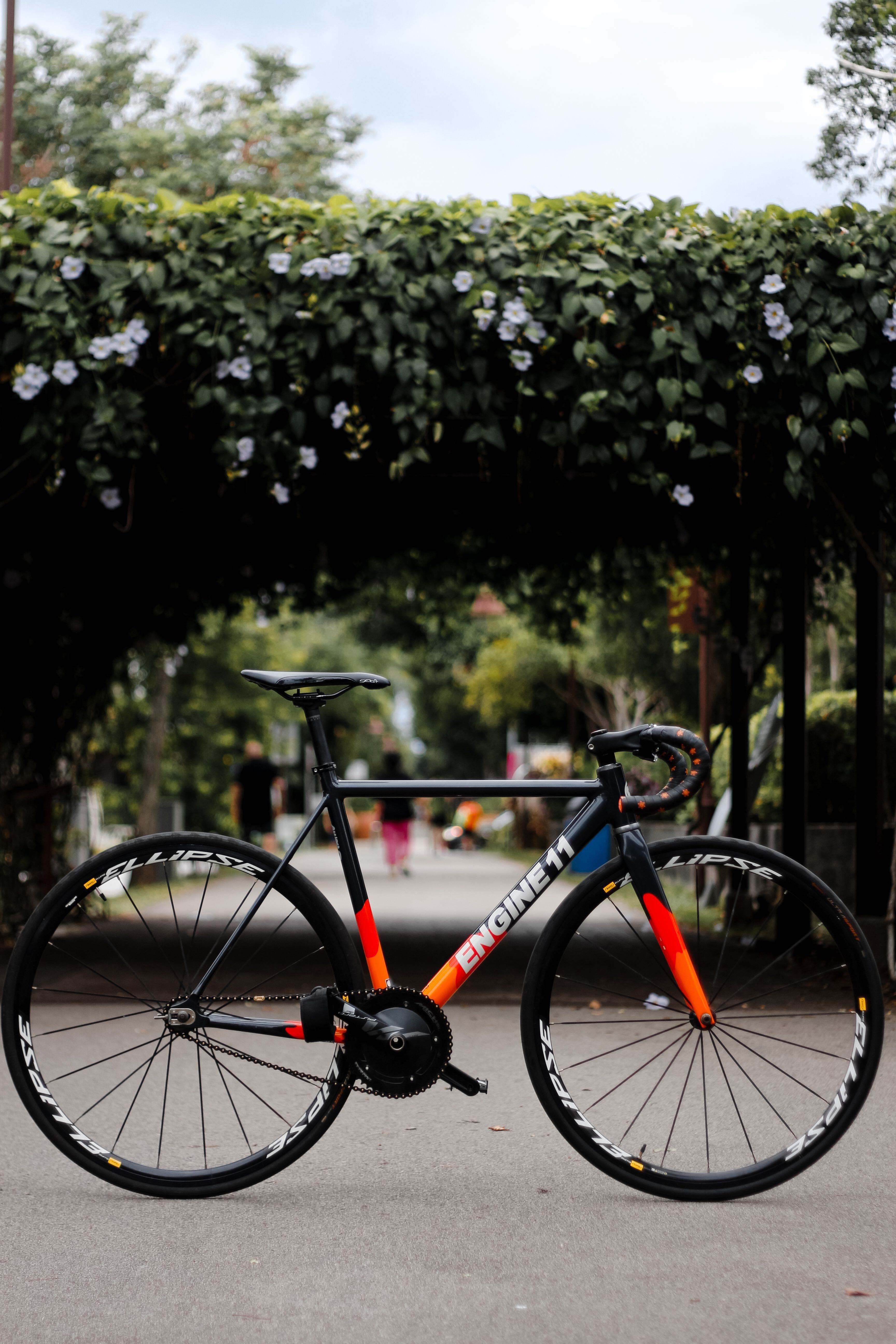 Engine 11 Crit D, Sports Equipment, Bicycles & Parts, Bicycles on Carousell