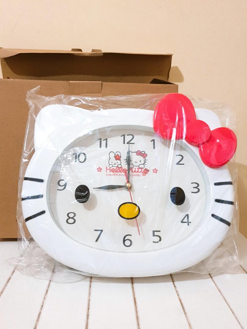 Hello Kitty Clock, Furniture & Home Living, Home Decor, Clocks on Carousell