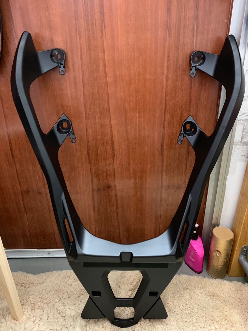 YAMAHA XMAX 250/300 RACK, Motorcycles, Motorcycle Accessories on Carousell