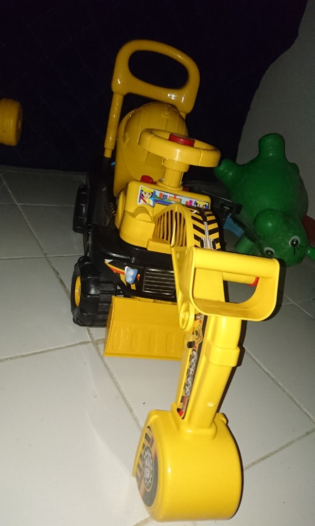 Mainan beko, Bayi & Anak, Mainan & Baby Walker di Carousell