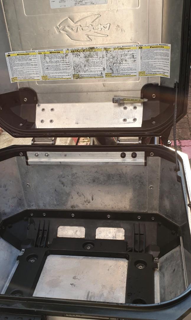 Trax box 42 litre, Motorcycles, Motorcycle Accessories on Carousell