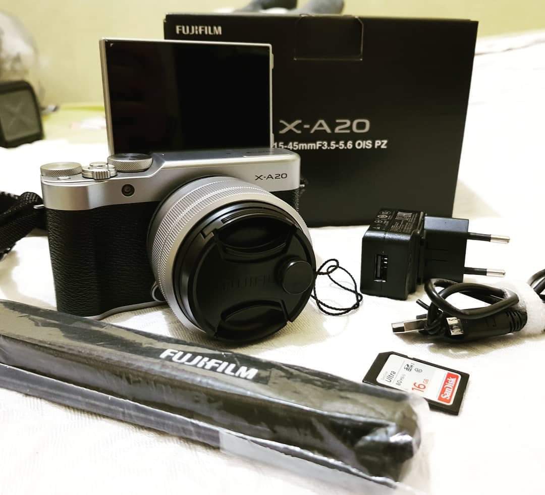 FUJIFILM XA-20, Photography, Cameras on Carousell