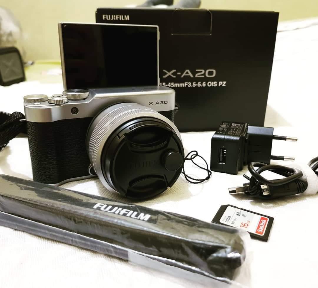FUJIFILM XA-20, Photography, Cameras on Carousell