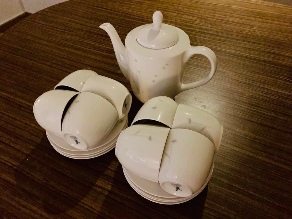 Pre-Loved tea set, Furniture & Home Living, Kitchenware & Tableware ...