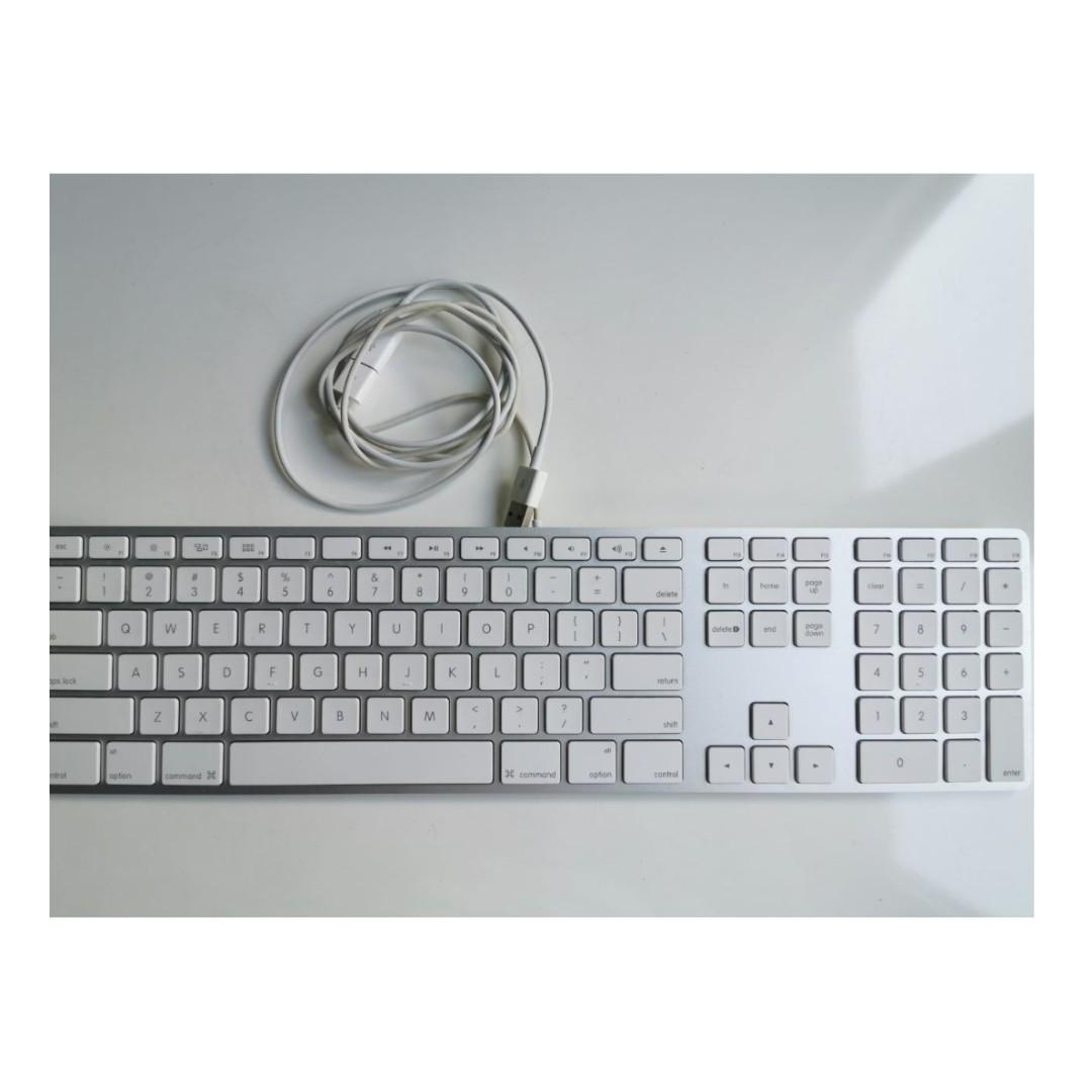 Apple Magic Keyboard with numpad - like new, Computers & Tech, Parts ...