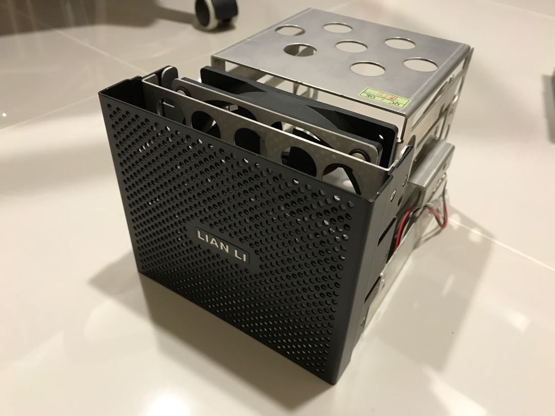 Lian Li 3 bay HDD cage EX-33 Black, Computers & Tech, Parts ...