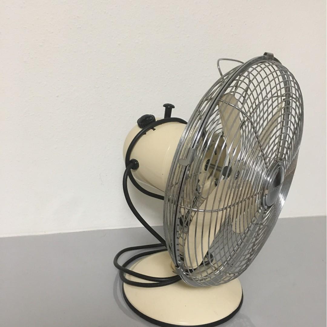 Thomson 12" Retro Table Fan (Metal Blades), Furniture & Home Living ...
