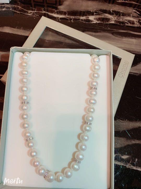 Chomel Pearl Necklace, Women's Fashion, Jewelry & Organisers, Necklaces ...