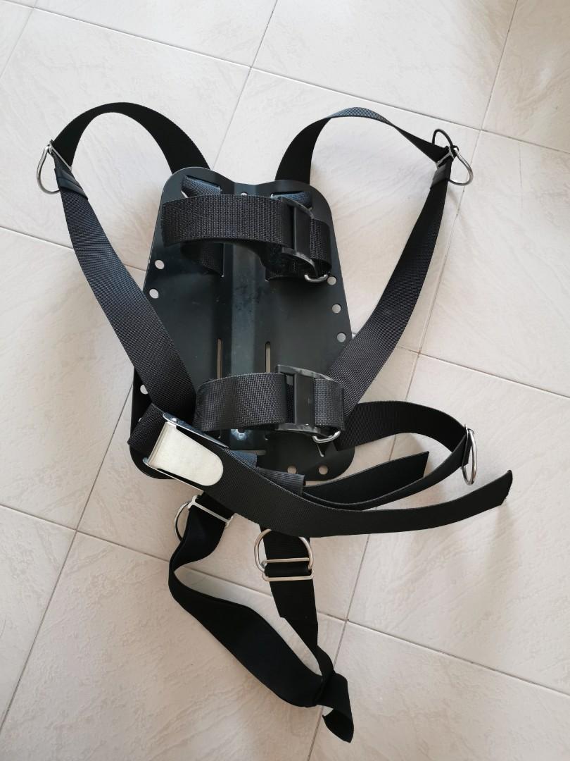 Fathom BCD backplate, Everything Else on Carousell