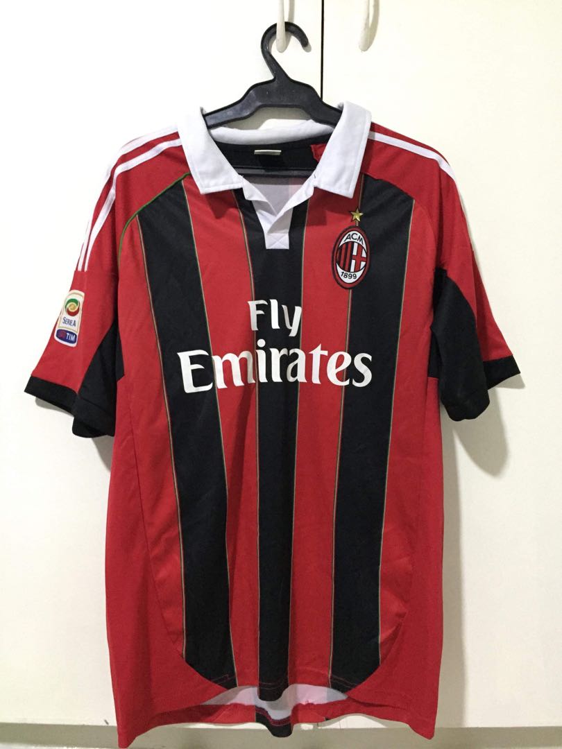 Fly Emirates Jersey, Men's Fashion, Activewear on Carousell