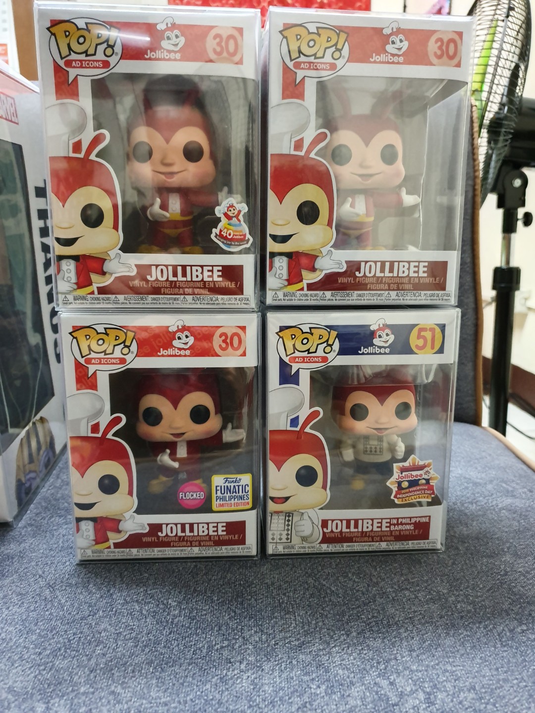 Funko Pop Jollibbe Flocked, Jollibee Regular and Jollibee Barong, Toys ...