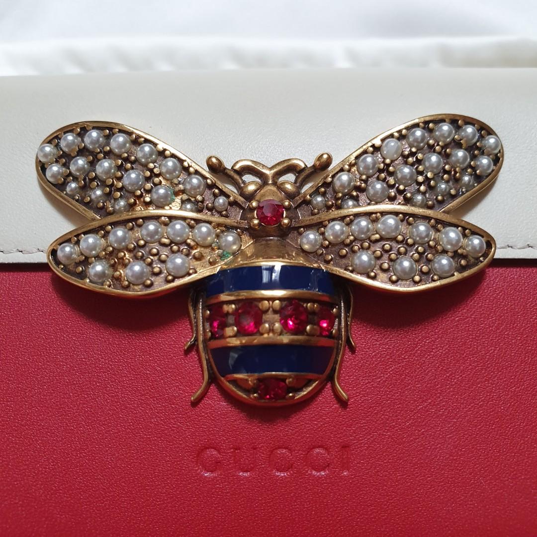 Gucci Queen Margaret Bee Wallet on chain WOC bag, Luxury, Bags ...