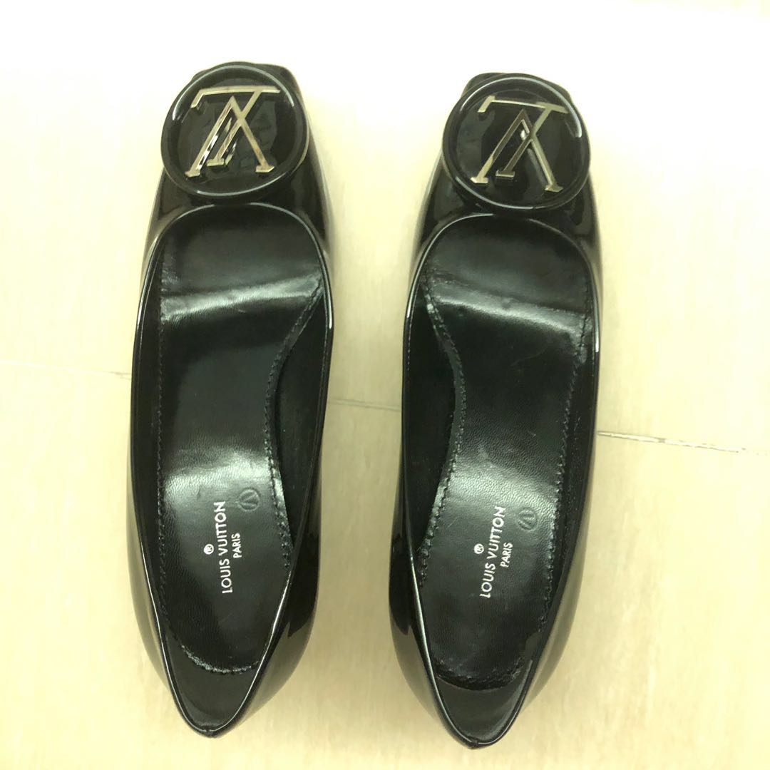 Louis Vuitton formal shoes, Women's Fashion, Footwear, Sandals on Carousell
