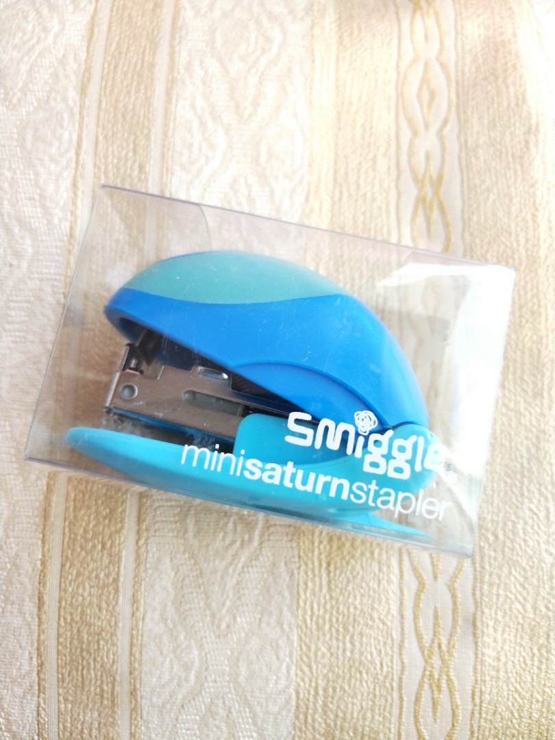 New Smiggle Mini Saturn Stapler, Hobbies & Toys, Stationery & Craft ...