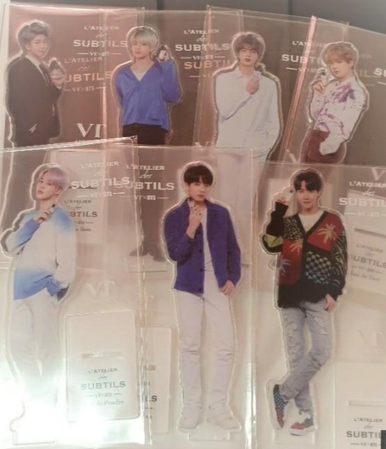 VT x BTS L'atelier des Subtils Perfume Standee, Hobbies & Toys ...