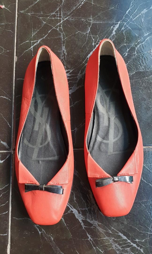 YSL BALERINA FLAT SHOES, Fesyen Wanita, Sepatu di Carousell