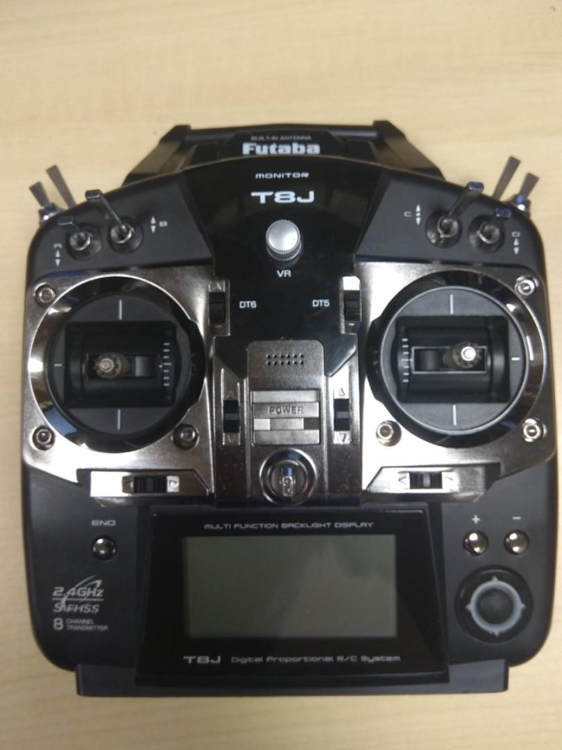 Futaba 2.4G T8J Transmitter w Battery & Charger, Mobile Phones ...