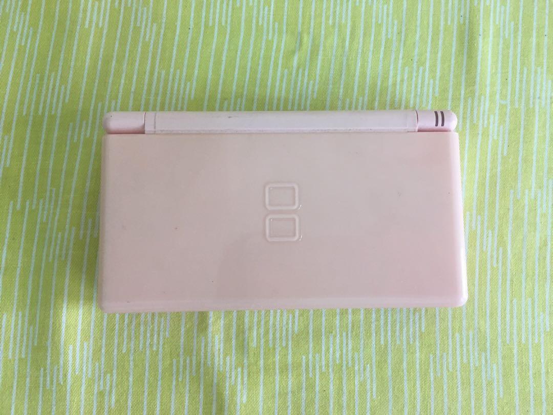 Pink Nintendo DS Lite (Screen Faulty), Video Gaming, Video Game ...
