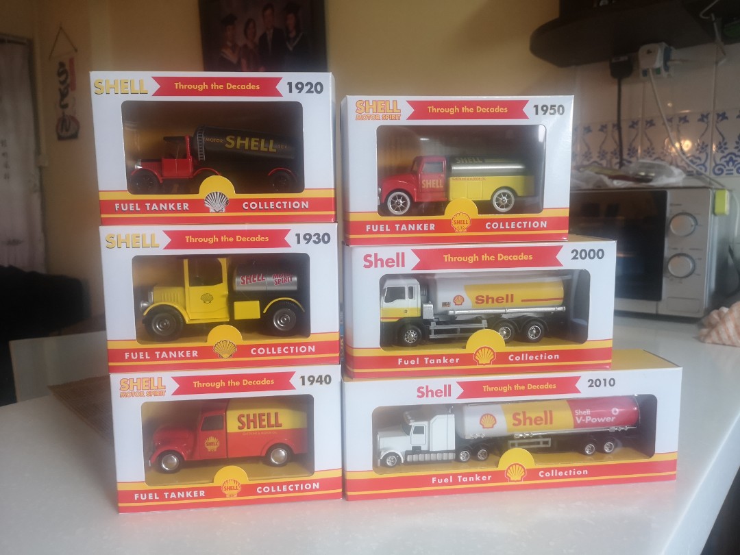 Shell "Through the Decades" Fuel Tanker Collection, Toys & Games ...