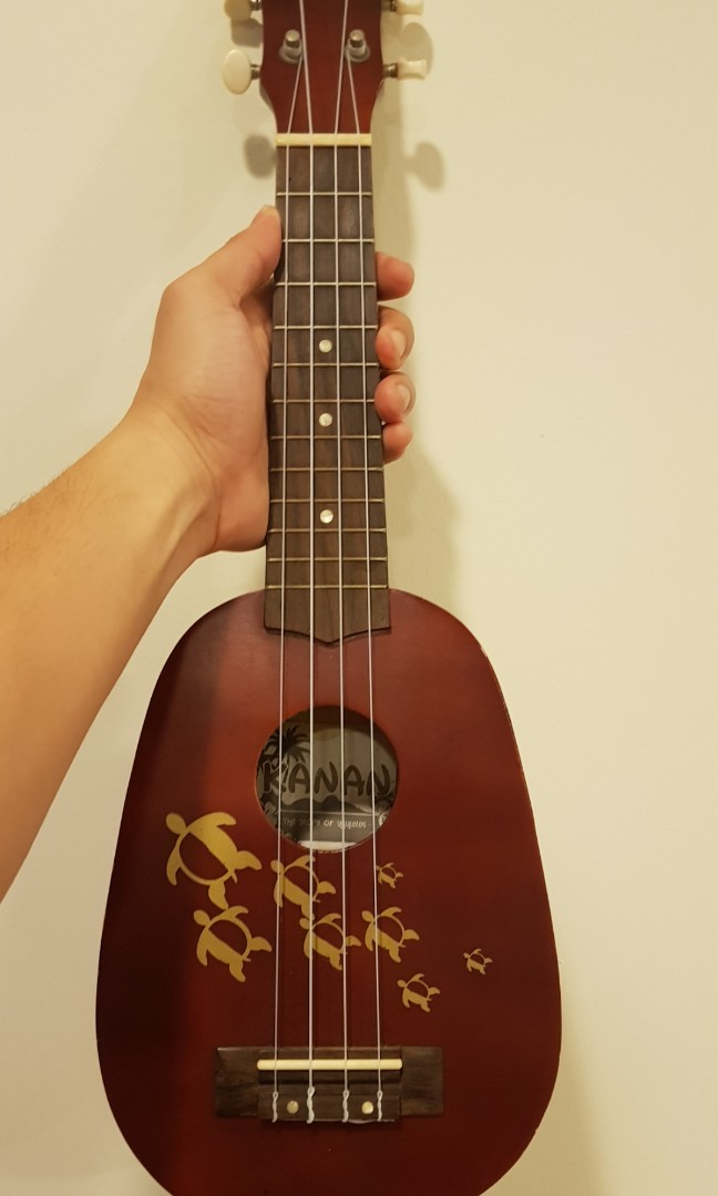 Ukulele, Hobbies & Toys, Music & Media, Musical Instruments on Carousell