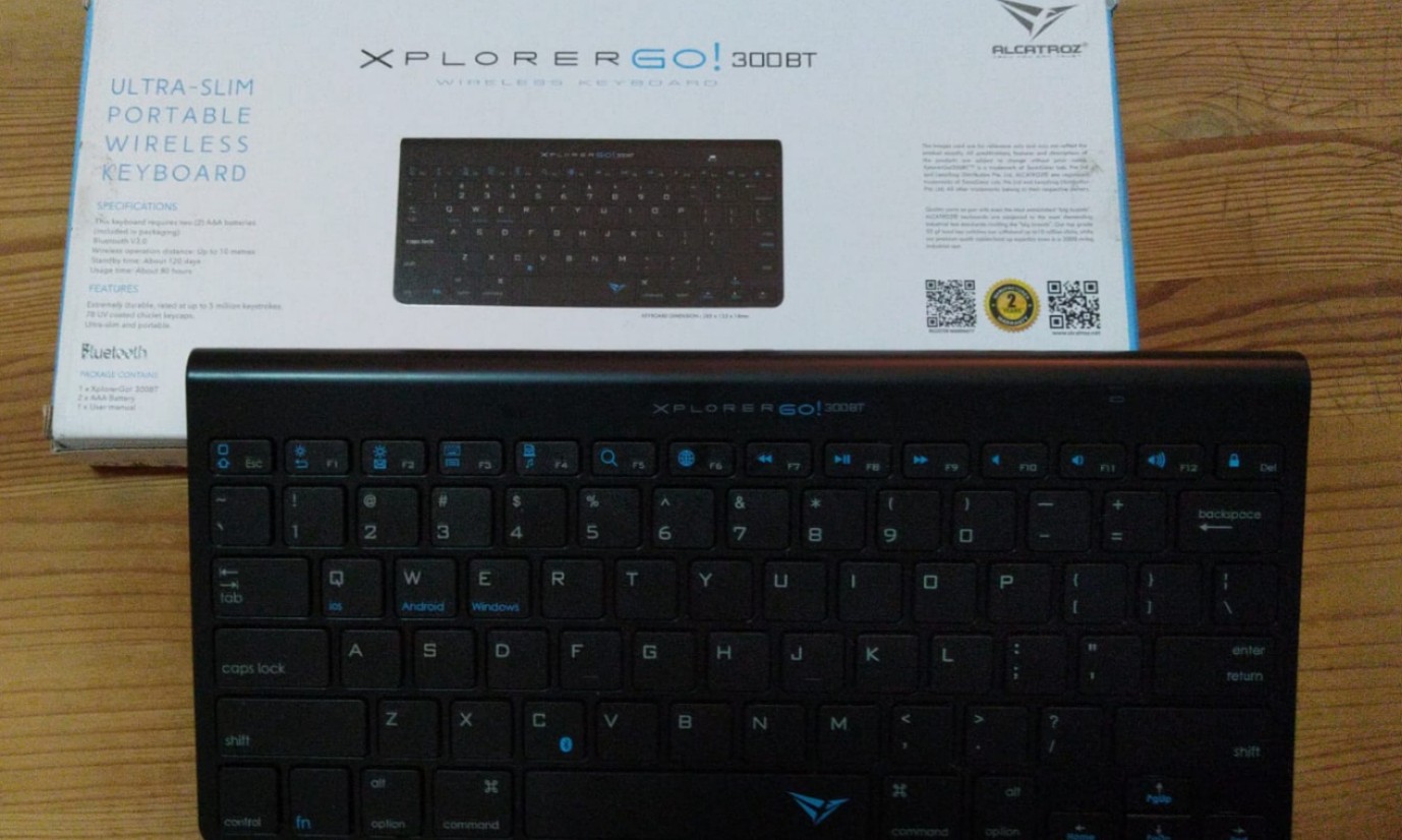 Alcatroz Xplorer Go! 300BT Bluetooth keyboard, Computers & Tech, Parts ...
