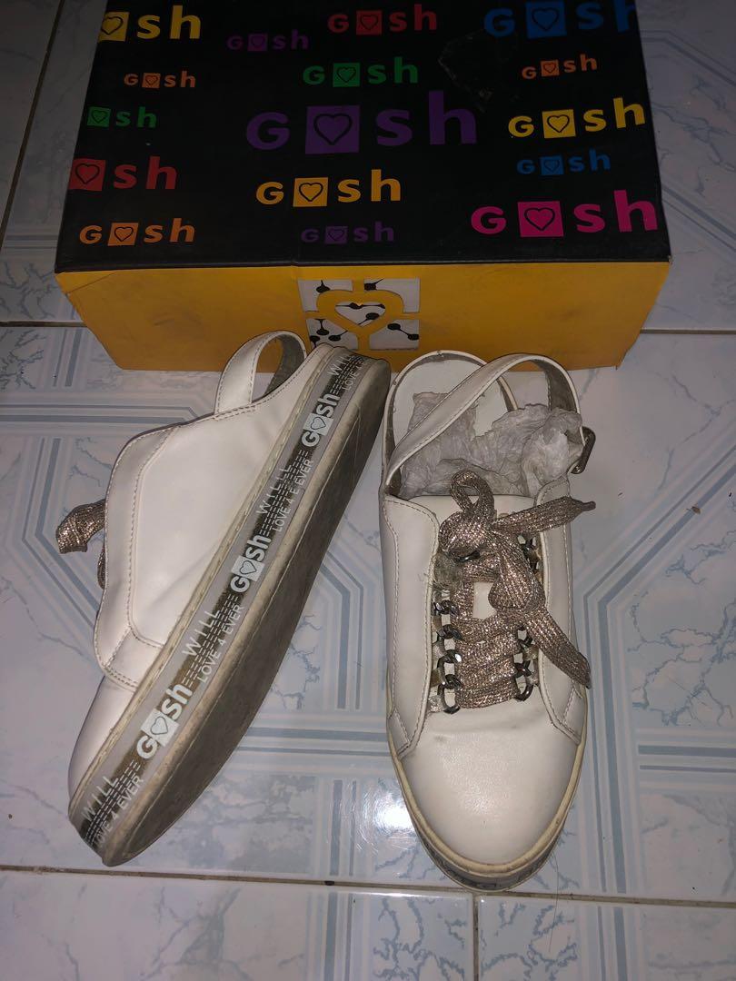 Sepatu gosh, Fesyen Wanita, Sepatu di Carousell