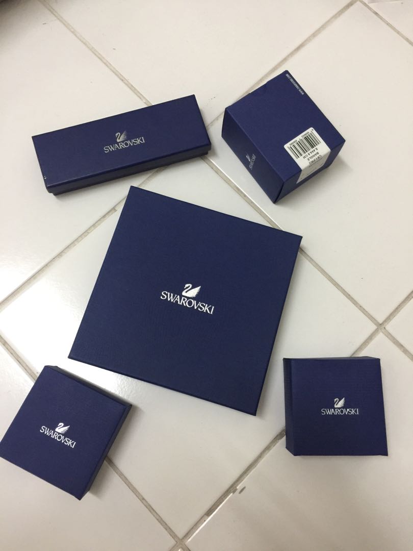 Swarovski boxes, Women's Fashion, Jewelry & Organisers, Accessory ...