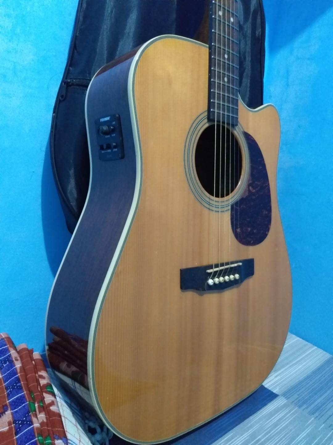 Cort MR600F NAT Original, Musik & Media, Alat di Carousell