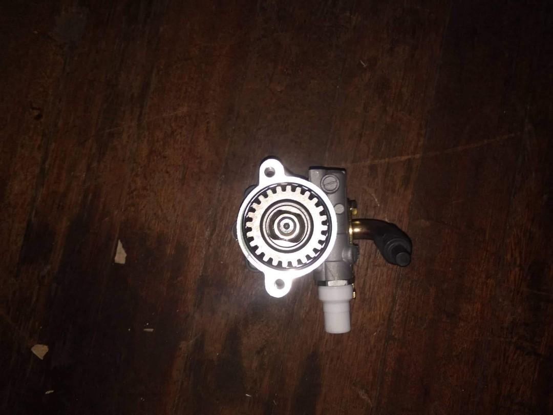 Mitsubishi 4M40 power steering pump, Car Parts & Accessories on Carousell