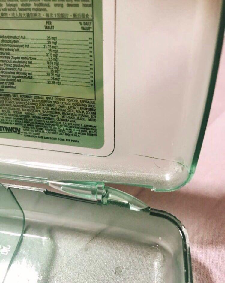 Amway nutrilite green plastic travel pill casing / flip flap container ...