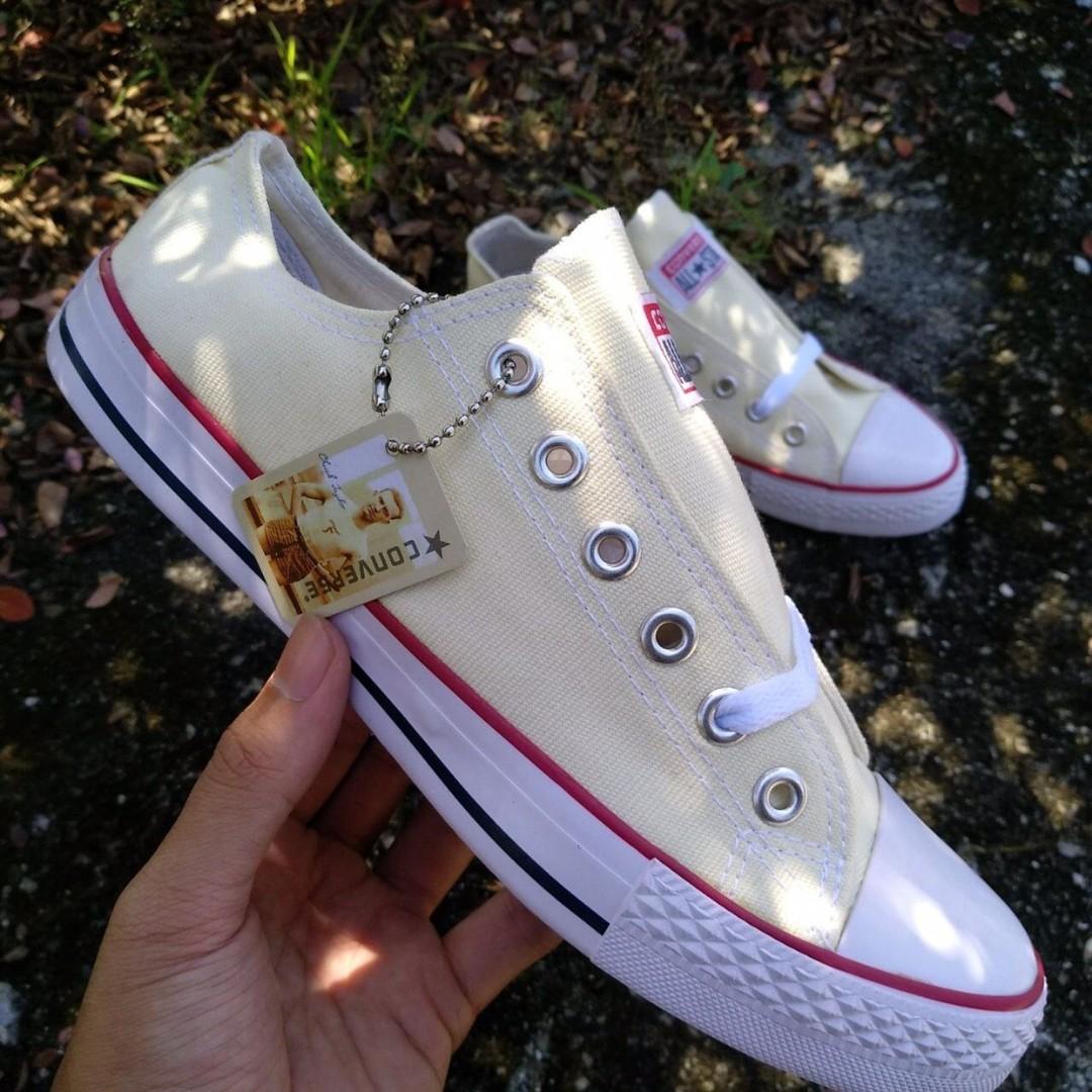 CONVERSE LOW CUT, Men's Fashion, Footwear, Sneakers on Carousell