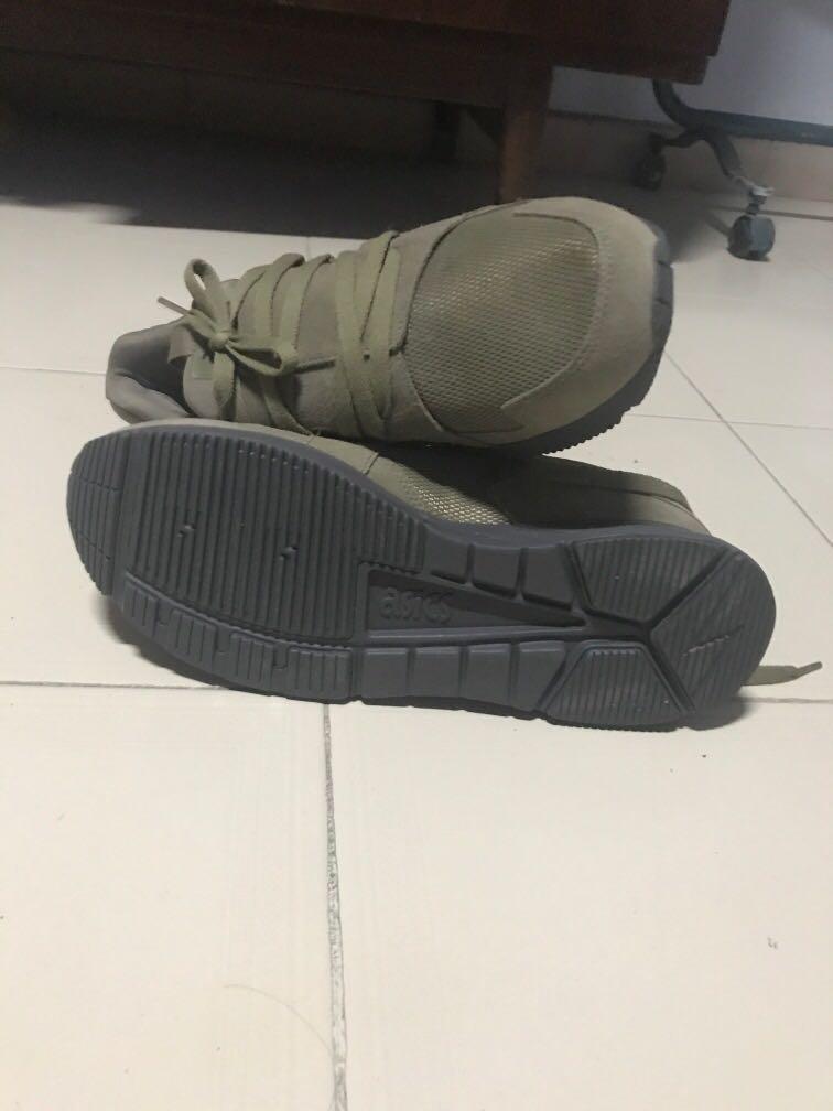Asics sneaker army green, Men's Fashion, Footwear, Sneakers on Carousell