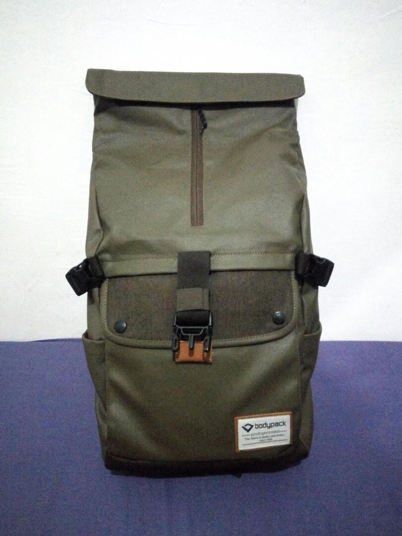 Bodypack Prodigers Seattle Kondisi 99% Masih Seperti Baru, Fesyen Pria ...