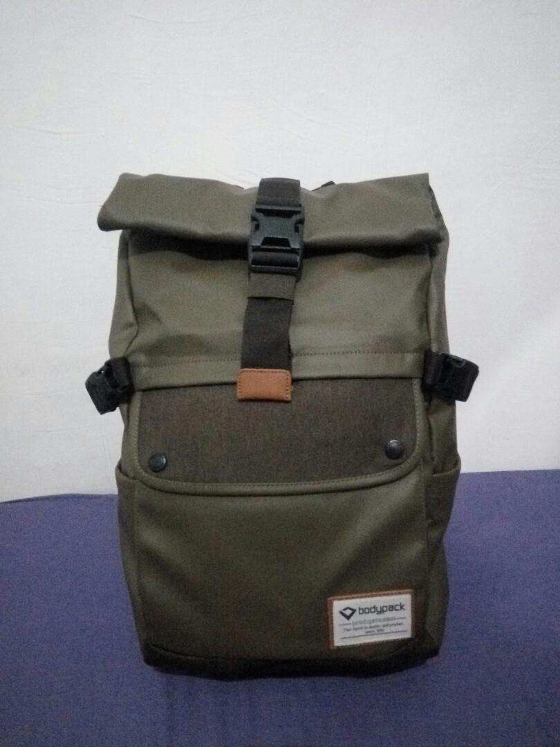 Bodypack Prodigers Seattle Kondisi 99% Masih Seperti Baru, Fesyen Pria ...
