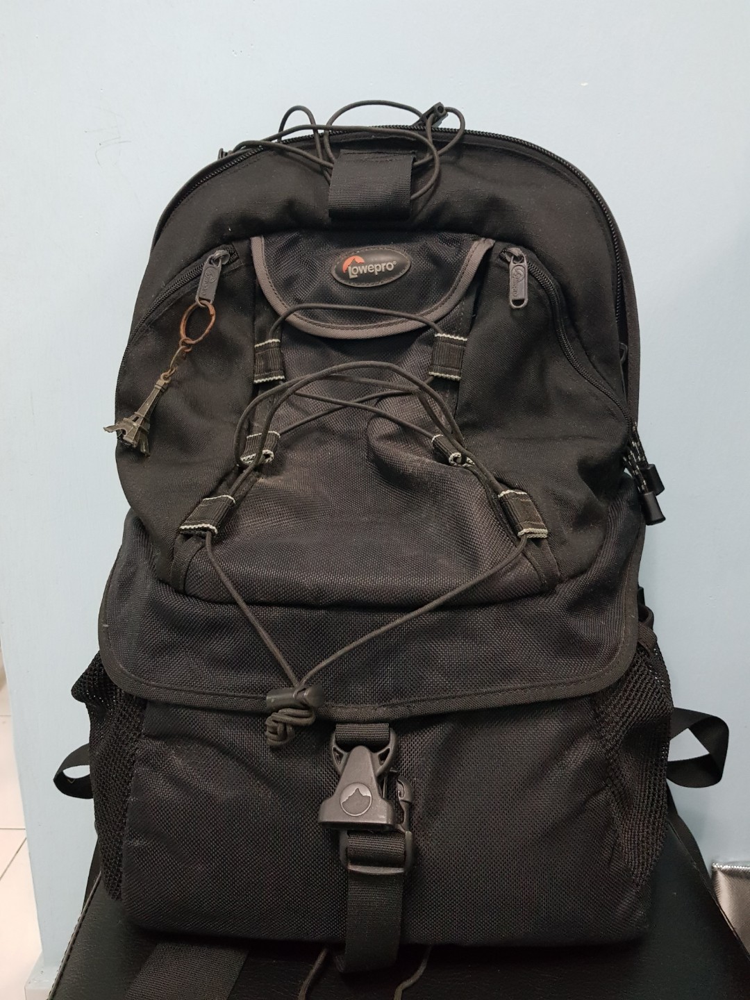 Lowepro Rover AW II, Photography, Cameras on Carousell
