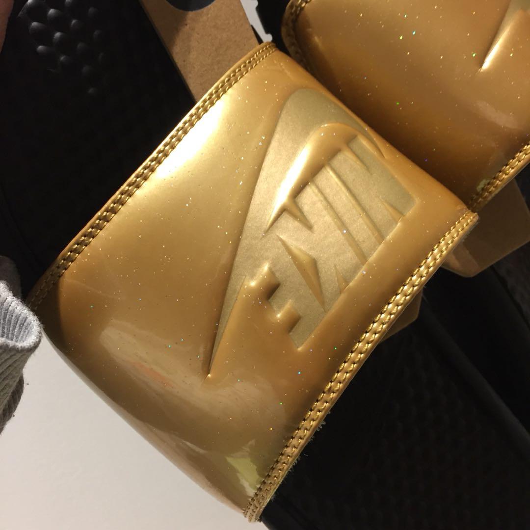 Nike WMNS Benassi JDI Print (Slides/Gold), Women's Fashion, Footwear ...