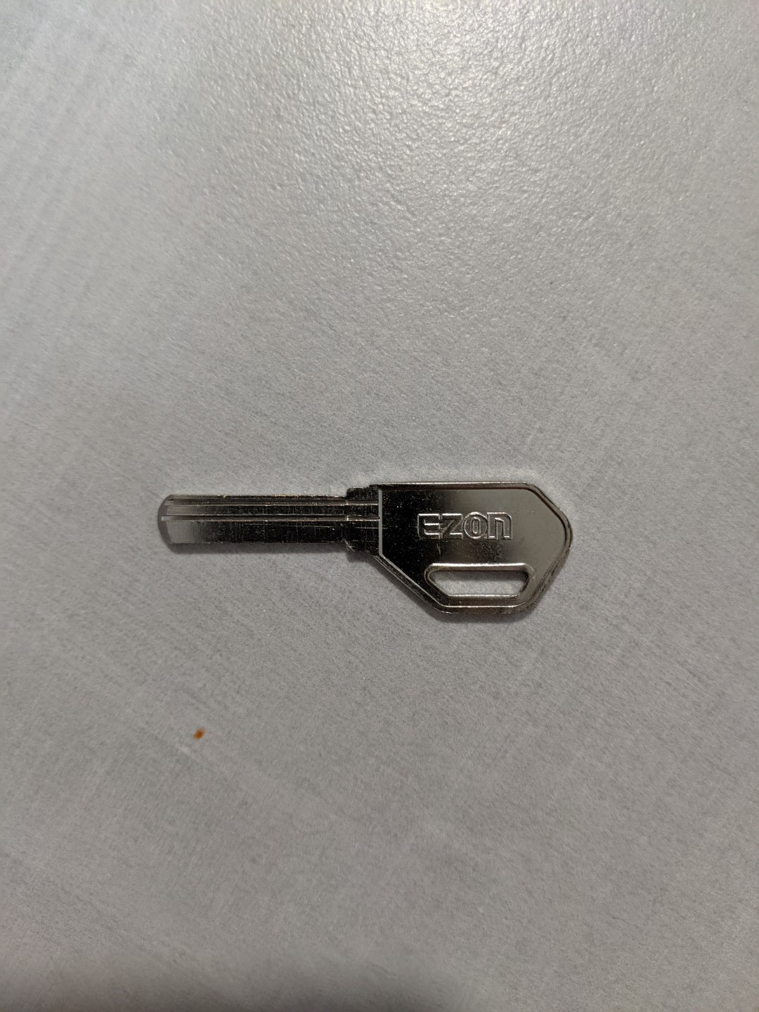 Samsung Digital Lock Ezon Blank Keys (Un-cut), Everything Else on Carousell