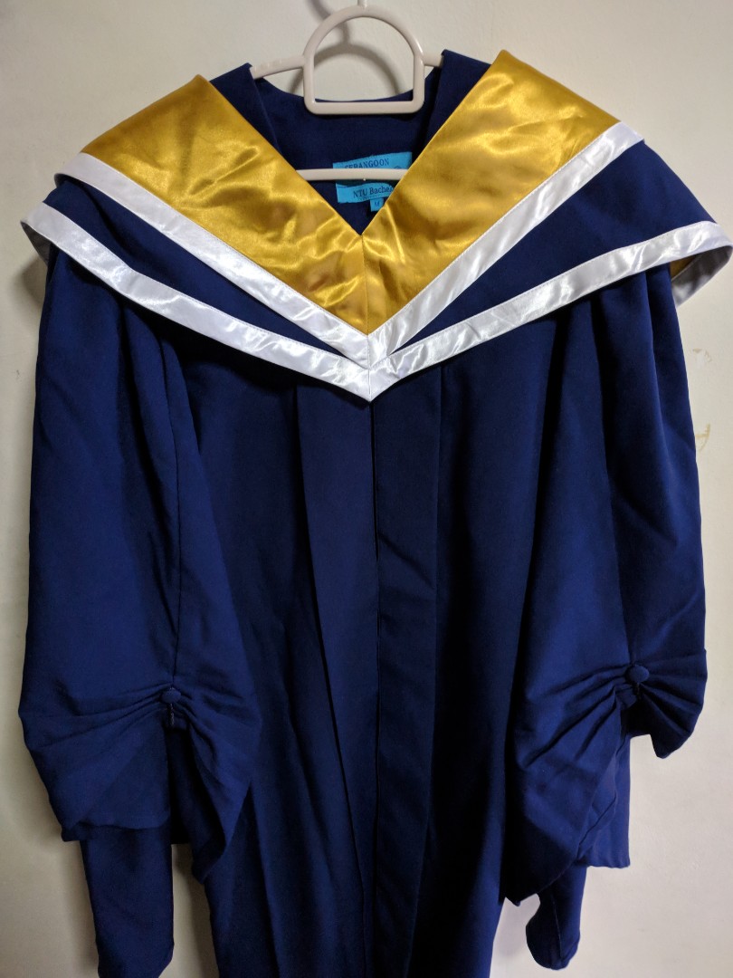 NTU Bachelor Degree Engineering Convocation Graduation Gown Academic ...