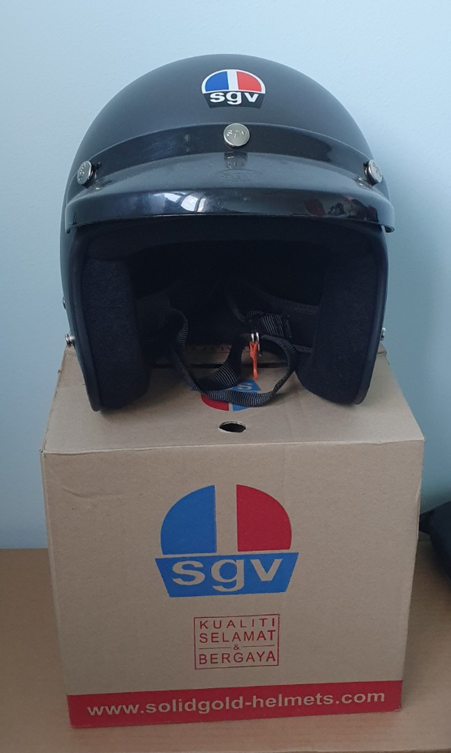 SGV helmet, Motorcycles, Motorcycle Apparel on Carousell