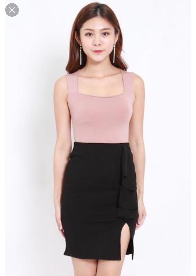 Carrislabelle Queen Anne Top Nude Pink, Women's Fashion, Tops, Blouses ...