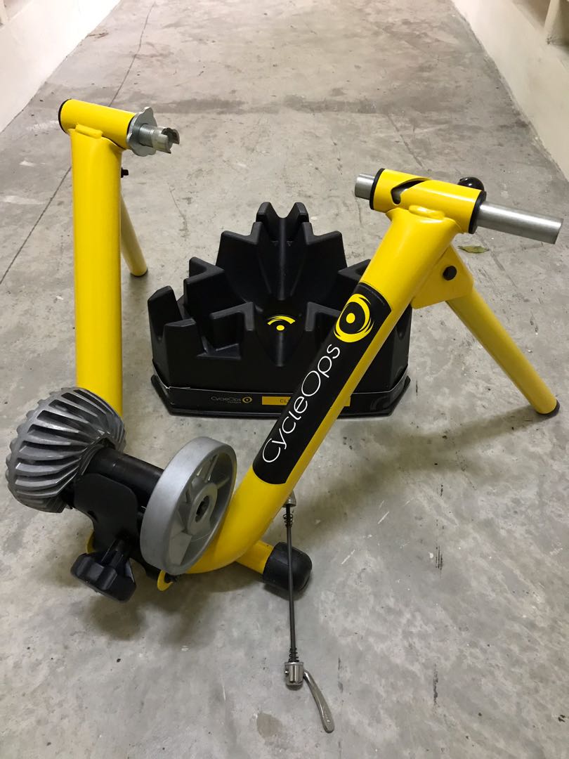 CycleOps Basic Fluid Trainer + Riser Block Bundle, Bicycles & PMDs, Parts & Accessories on Carousell